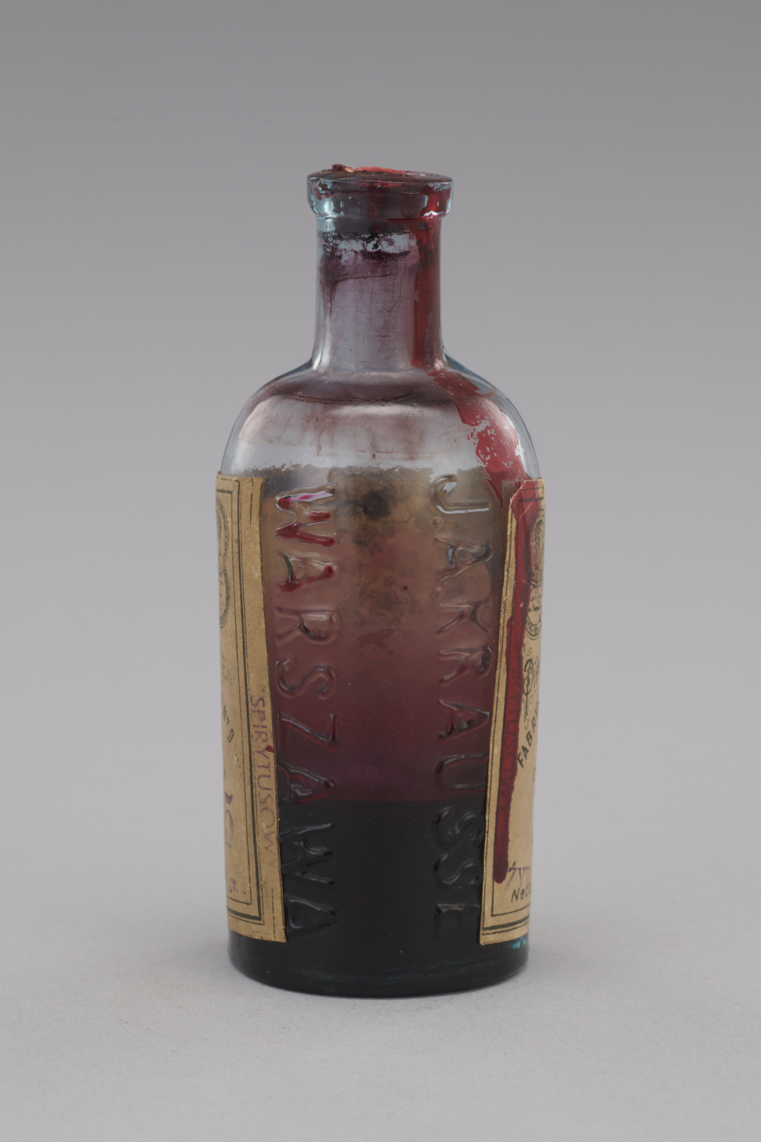 Objects - Butelka po lakierze